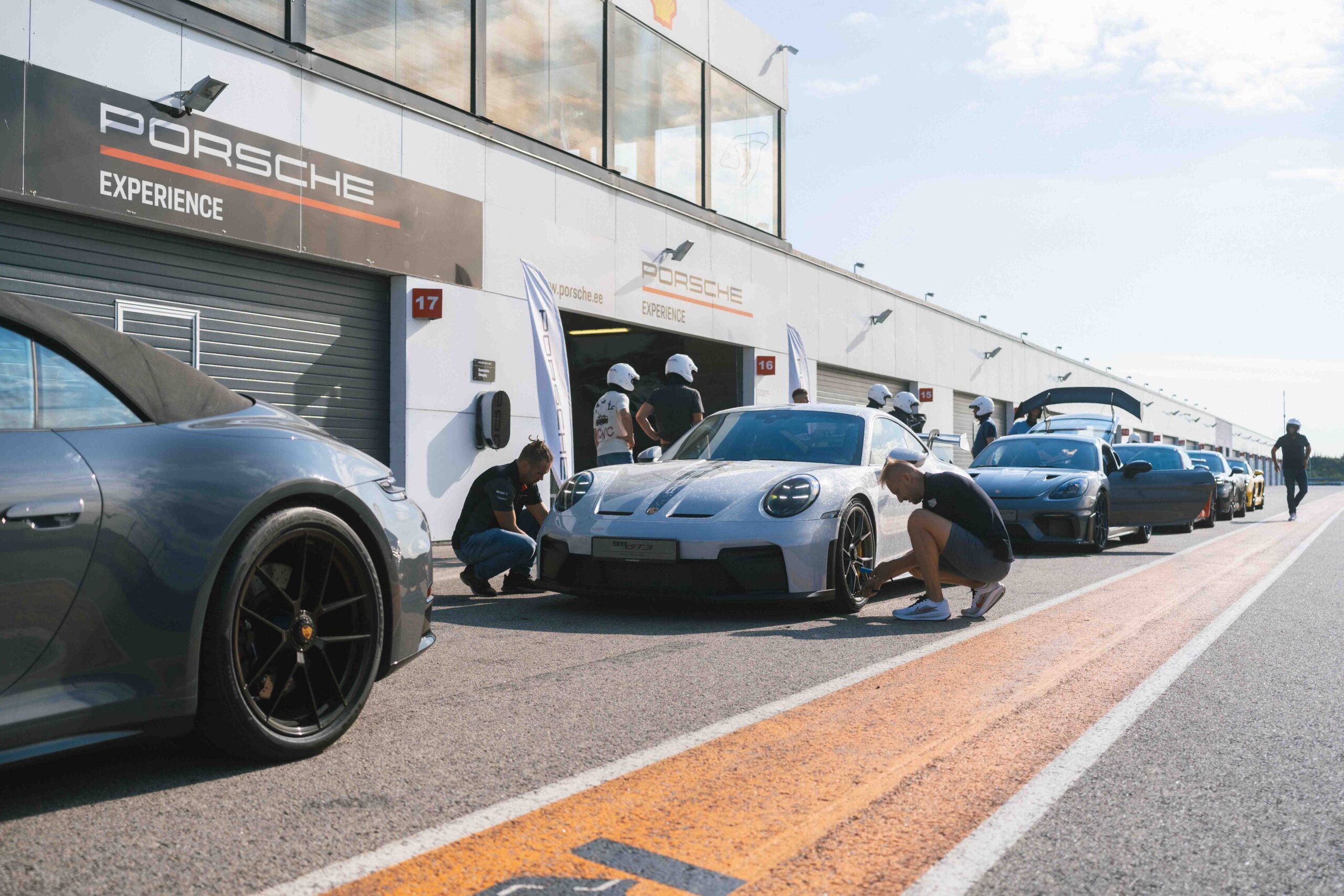 Avaleht - Porsche Tartu